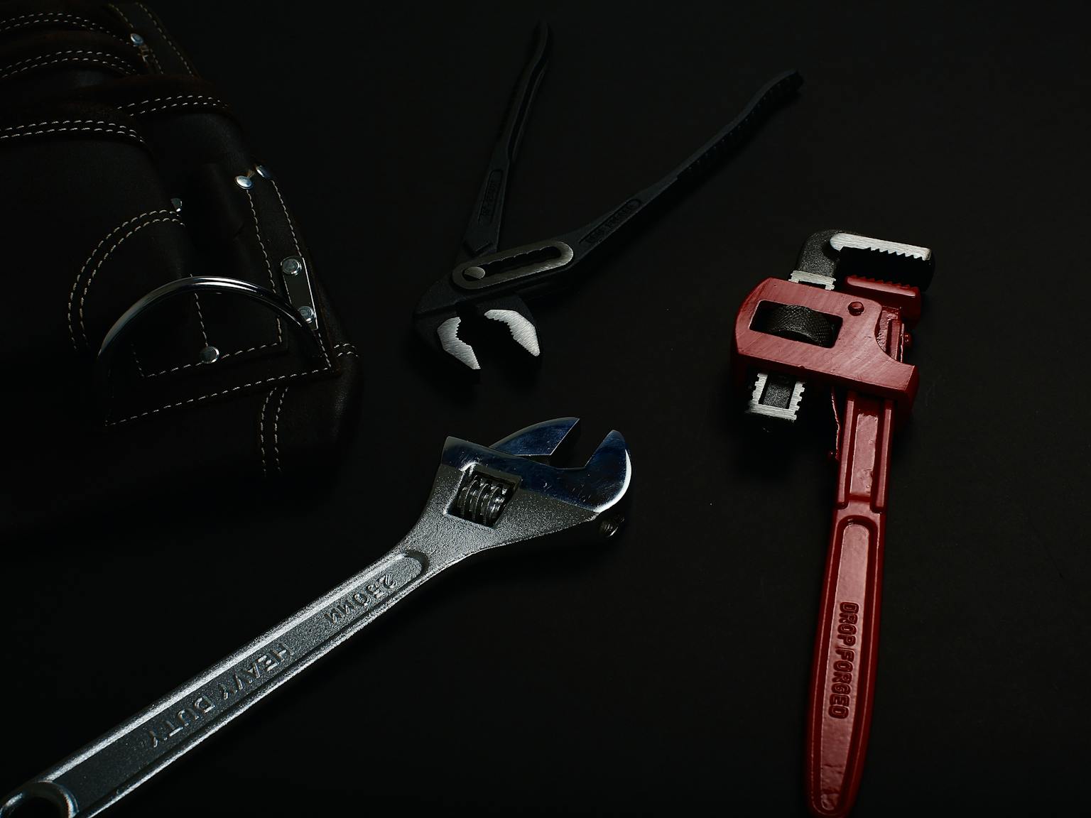 Be Your Own Handyman: My Essential Basic Hand Tools List – Rob Louis